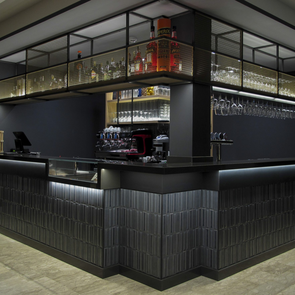 Arredamento per bar d’hotel in Friuli-Venezia Giulia | Sistemarredo